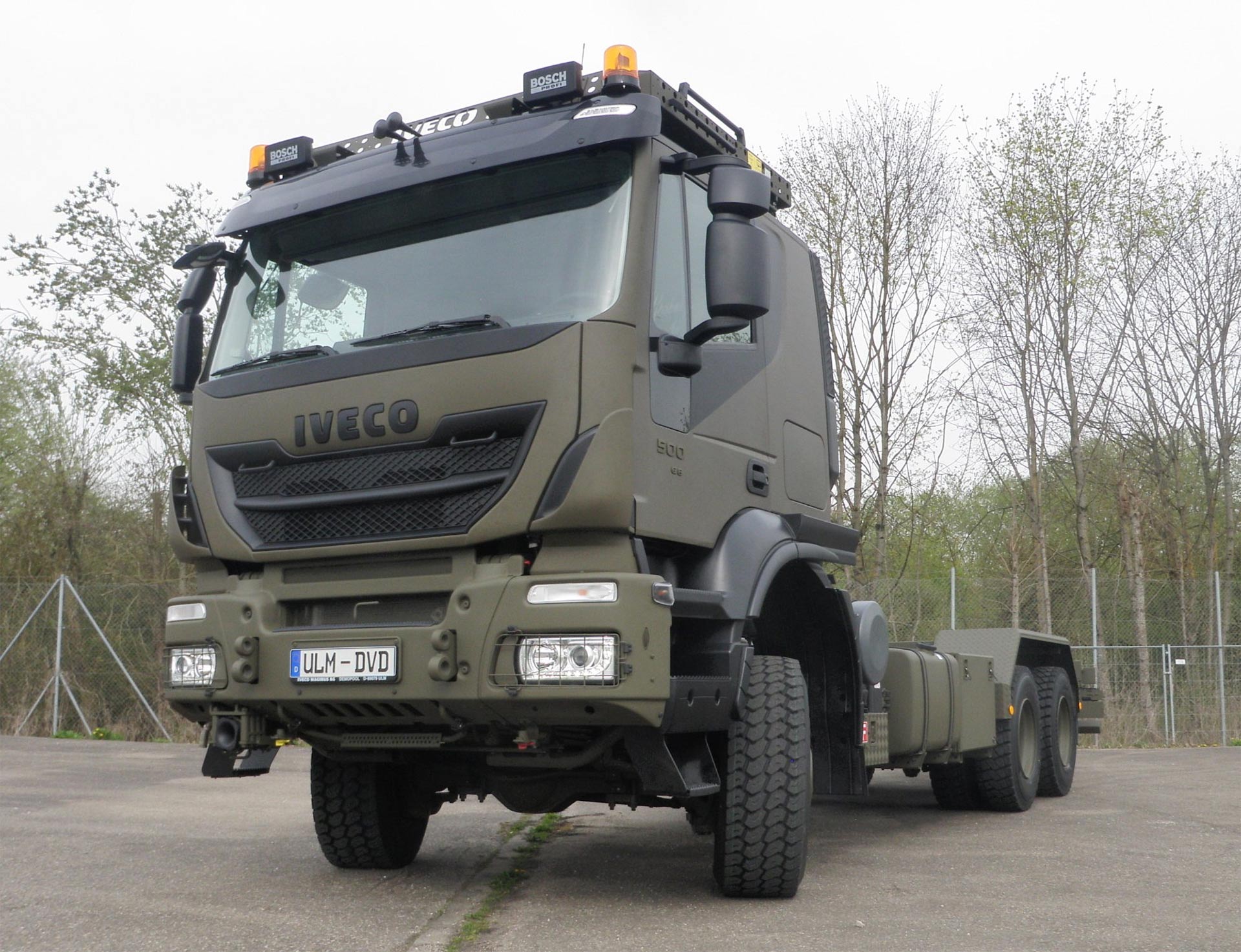 Iveco Defence Vehicles to deliver first 400 units in Euro 6 truck order ...