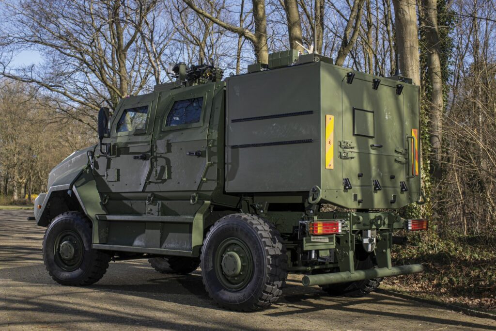 MTV - Medium Tactical Vehicle 4x4 - IDV Iveco Defence Vehicles